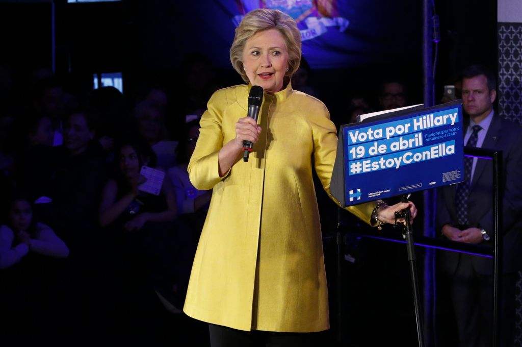 Why Hillary Clinton Can't Count on Donald Trump to Win Her the Hispanic ...